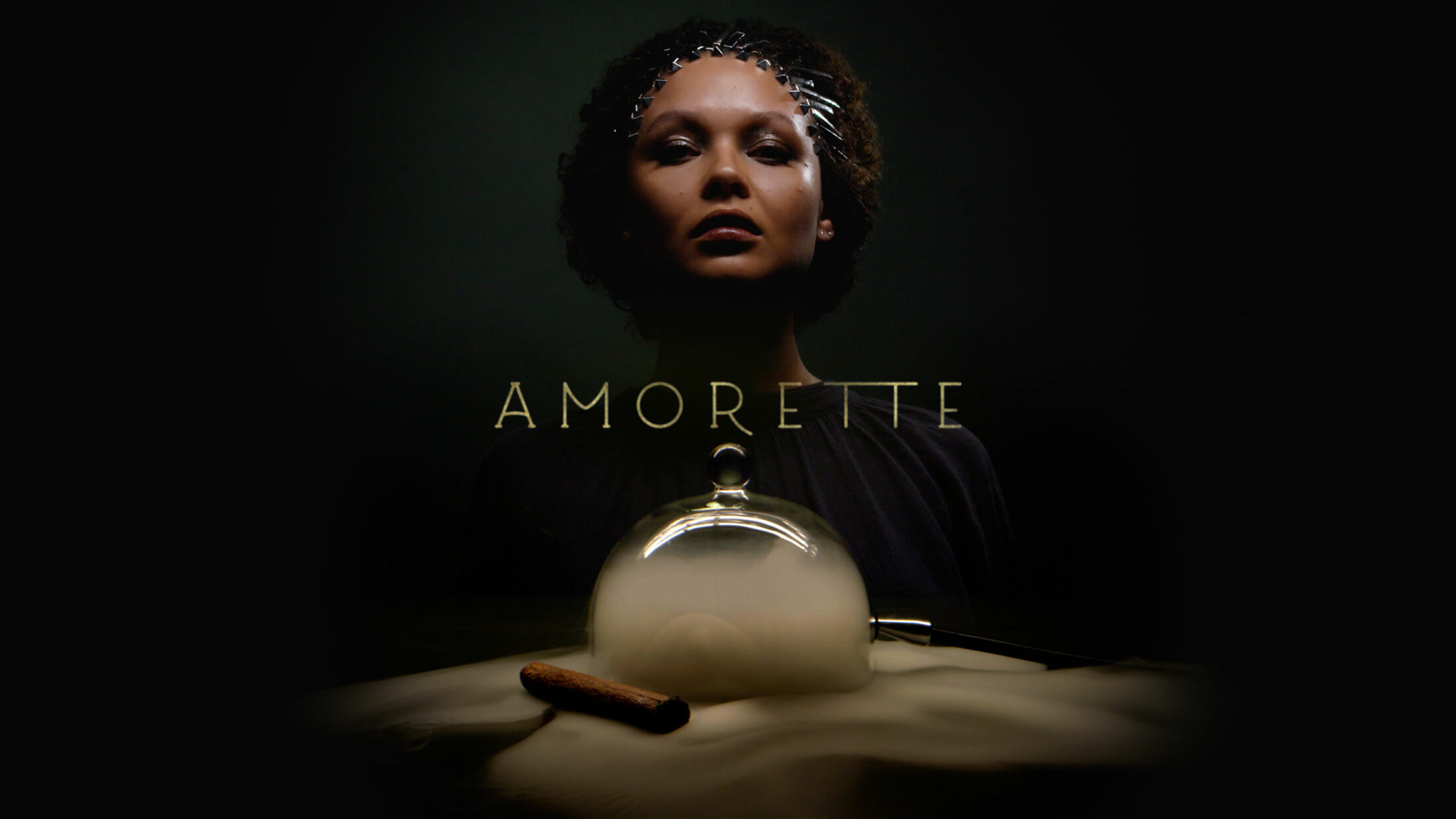 Amorette - LampHouse